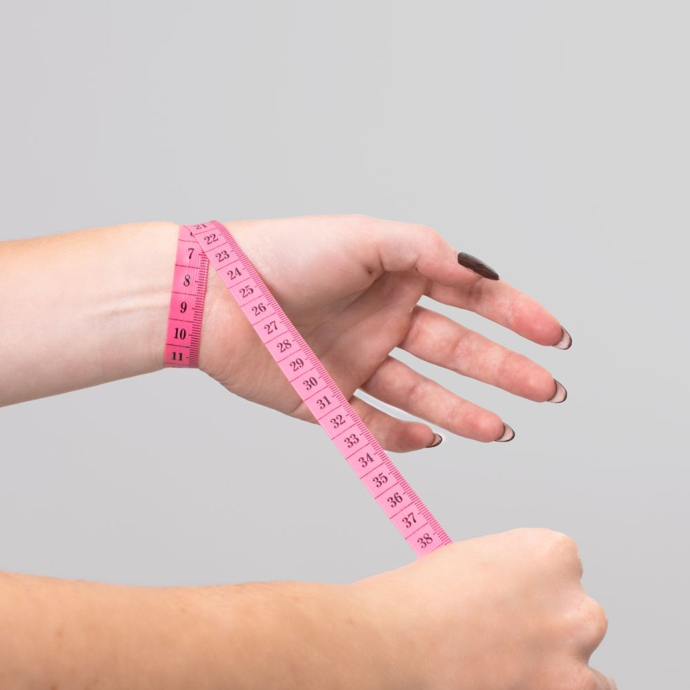 Bracelet Size Guide – Break Out Jewellery